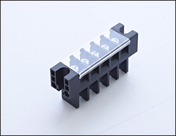 Feedthrough Electrical Terminal Block 40A /600V 13.00mm Pitch M5 Screw ...